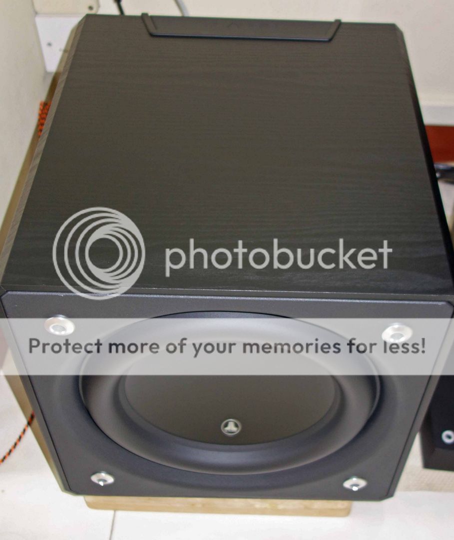 JL Audio E112 Subwoofer(Black Ash)